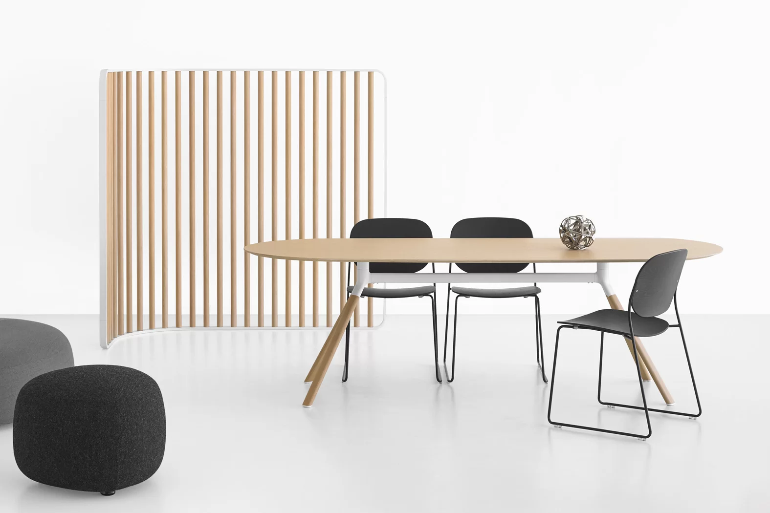 OLO S170 | Wood chair: Stackable with slide-frame base - Lapalma