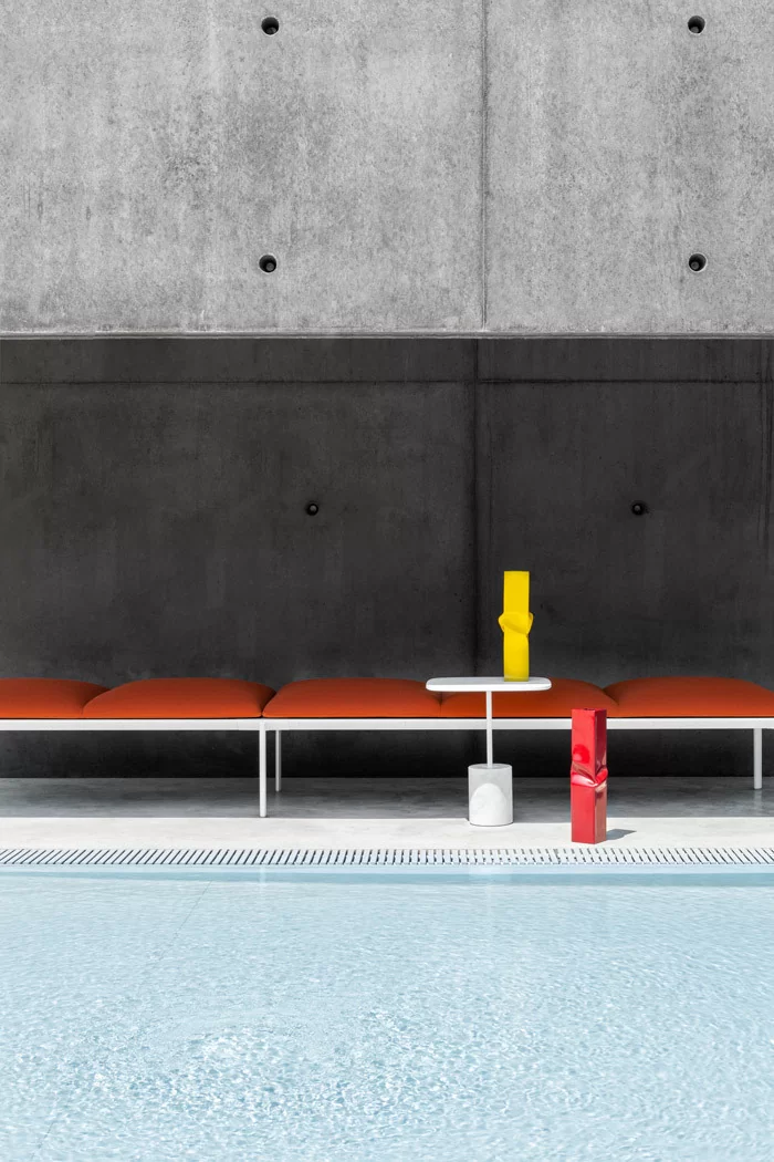 JEY ET40: outdoor side table with concrete or marble base h45 – Lapalma