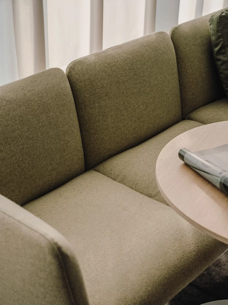 ADD: modular chairs and sofas – Lapalma