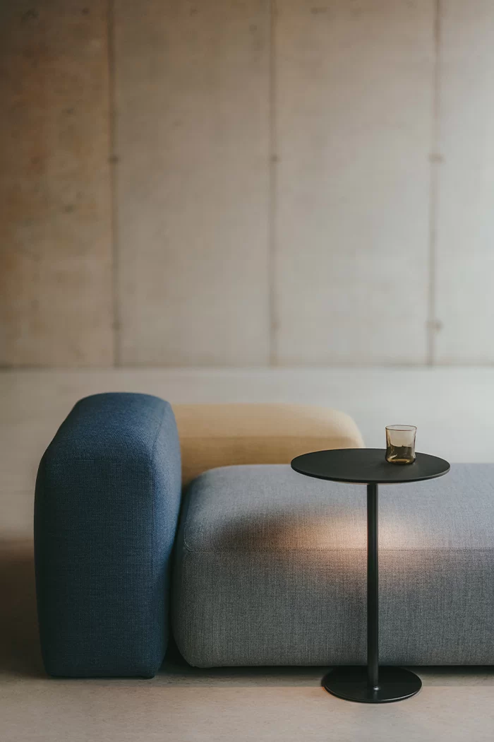 LYT | T85: Wireless light side table - Lapalma