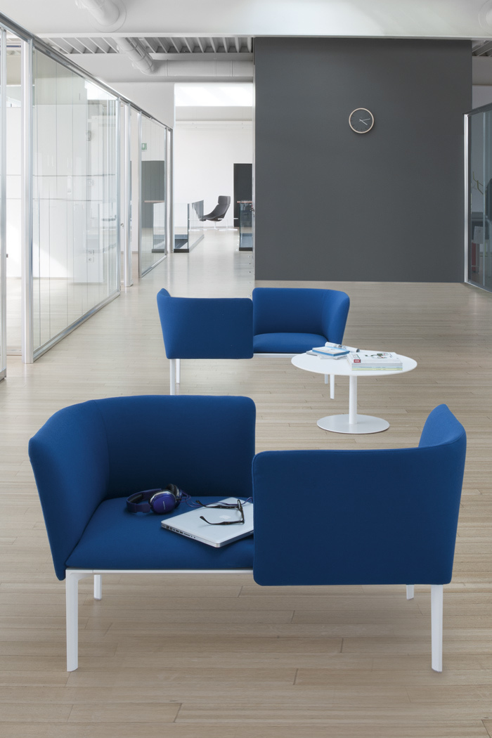 ADD: modular chairs and sofas – Lapalma