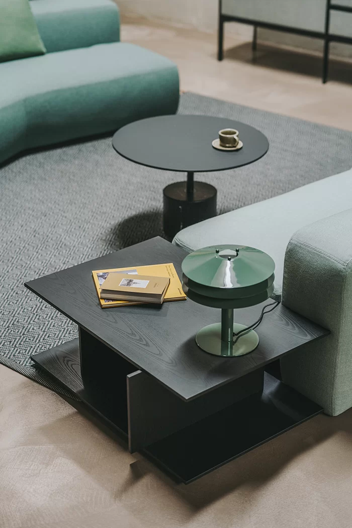 PLUS Island — big | Modular island sofa: with electrified armrest and backs - Lapalma