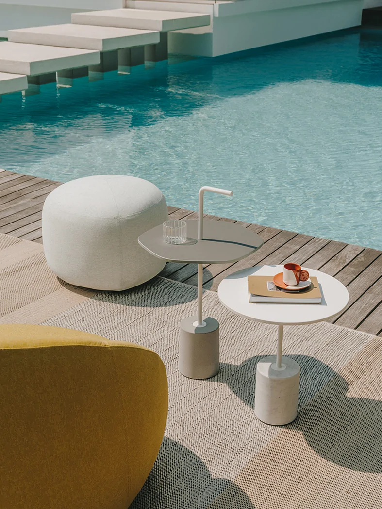 JEY ET40: outdoor side table with concrete or marble base h45 – Lapalma